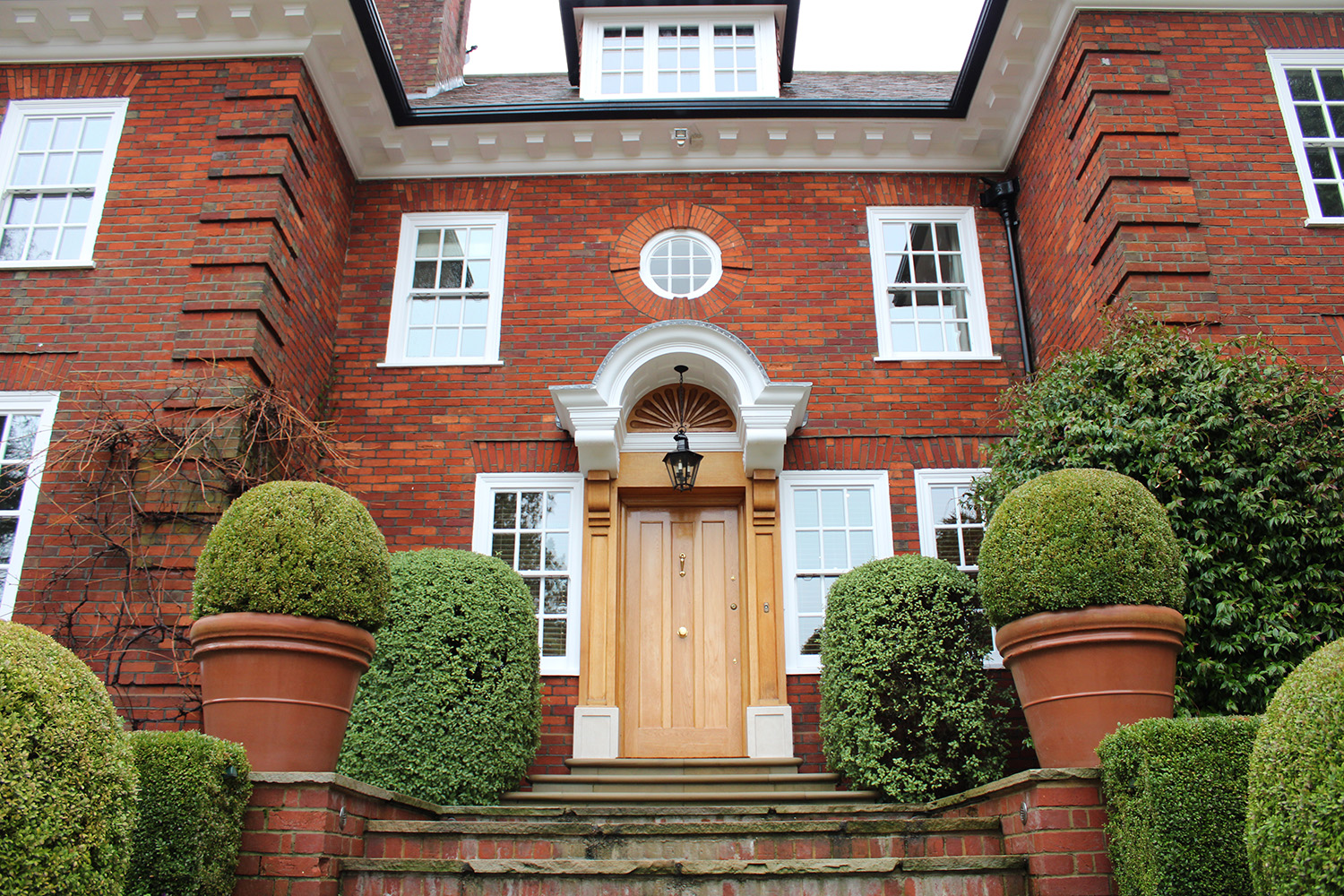 Renovating a Grade 2 Listed Building – What Are You Allowed To Do?